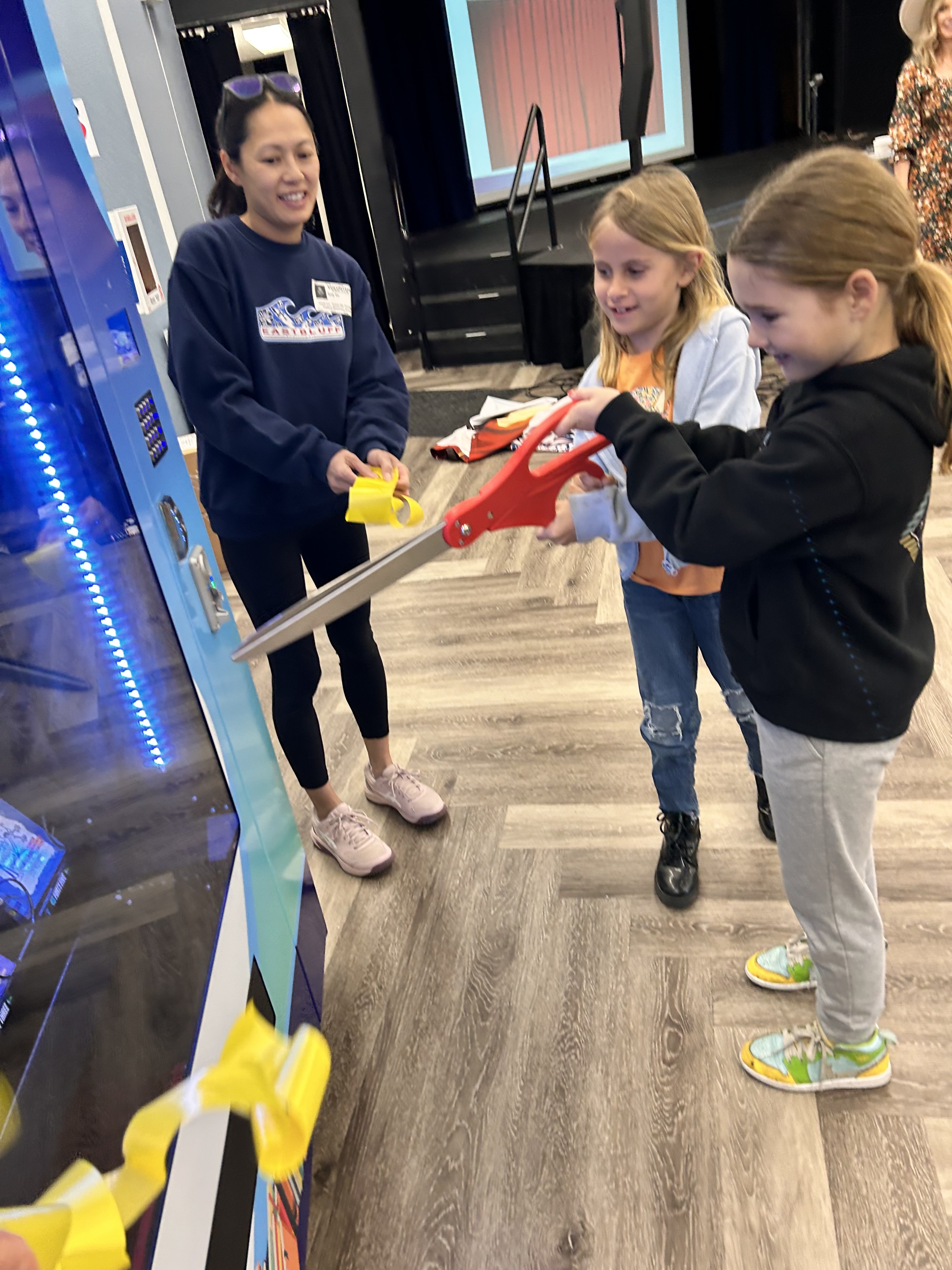 Check Out Our New Book Vending Machine! – EASTBLUFF ELEMENTARY PTA